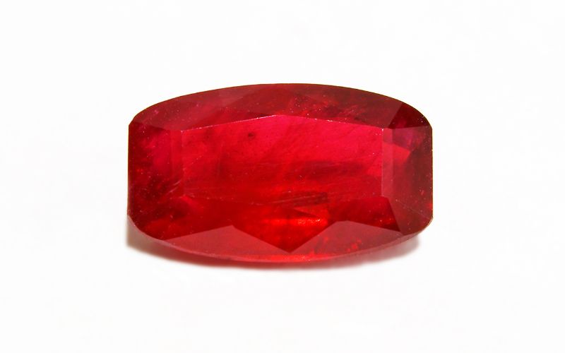 Rubin — wszystko o rubinie i jego cenach